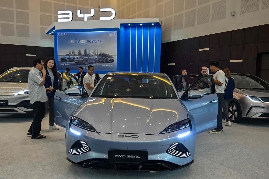 BYD unveils new hybrid that can drive non-stop from Singapore to ...