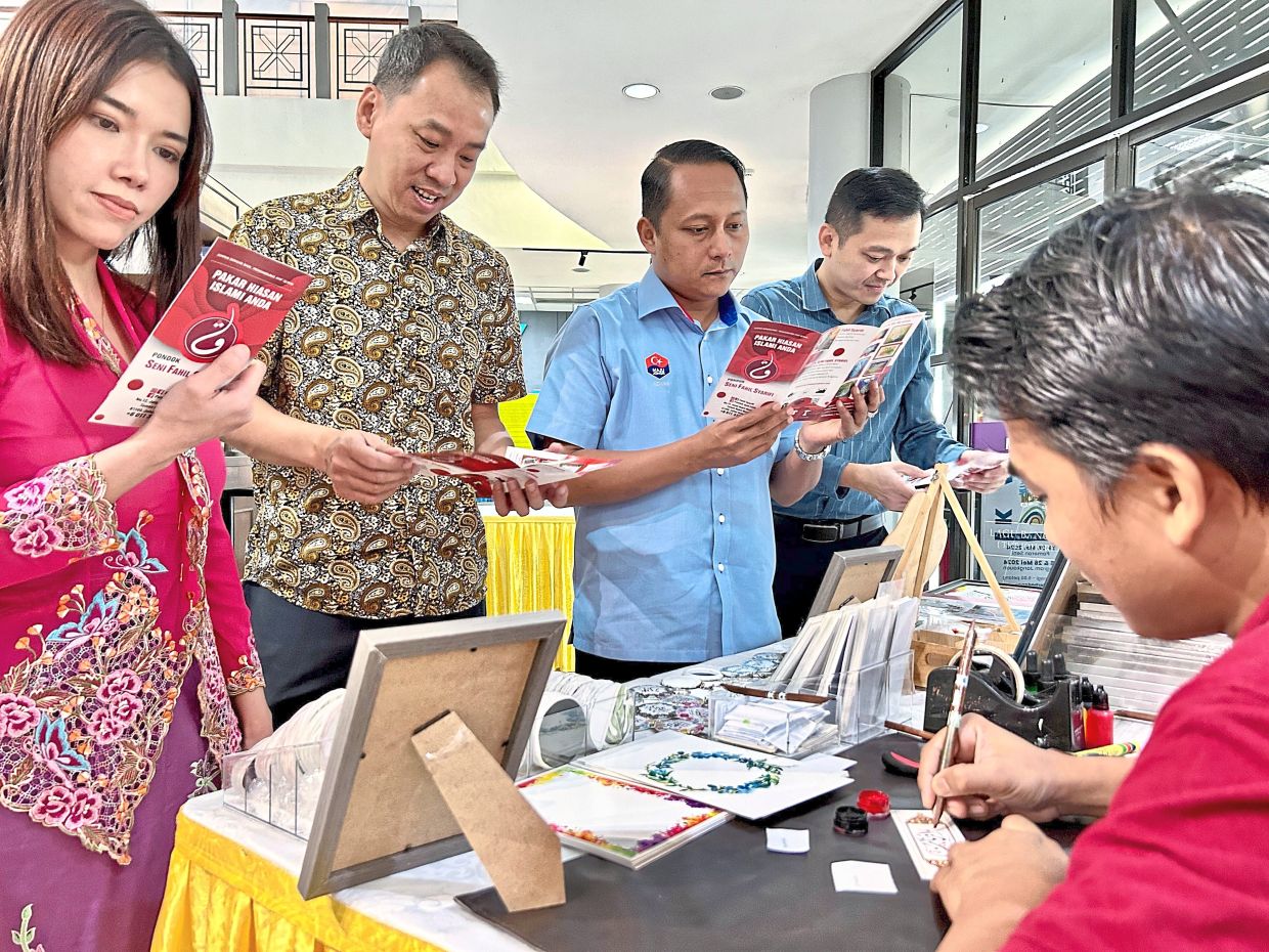 State to issue 75,000 with student cards | The Star