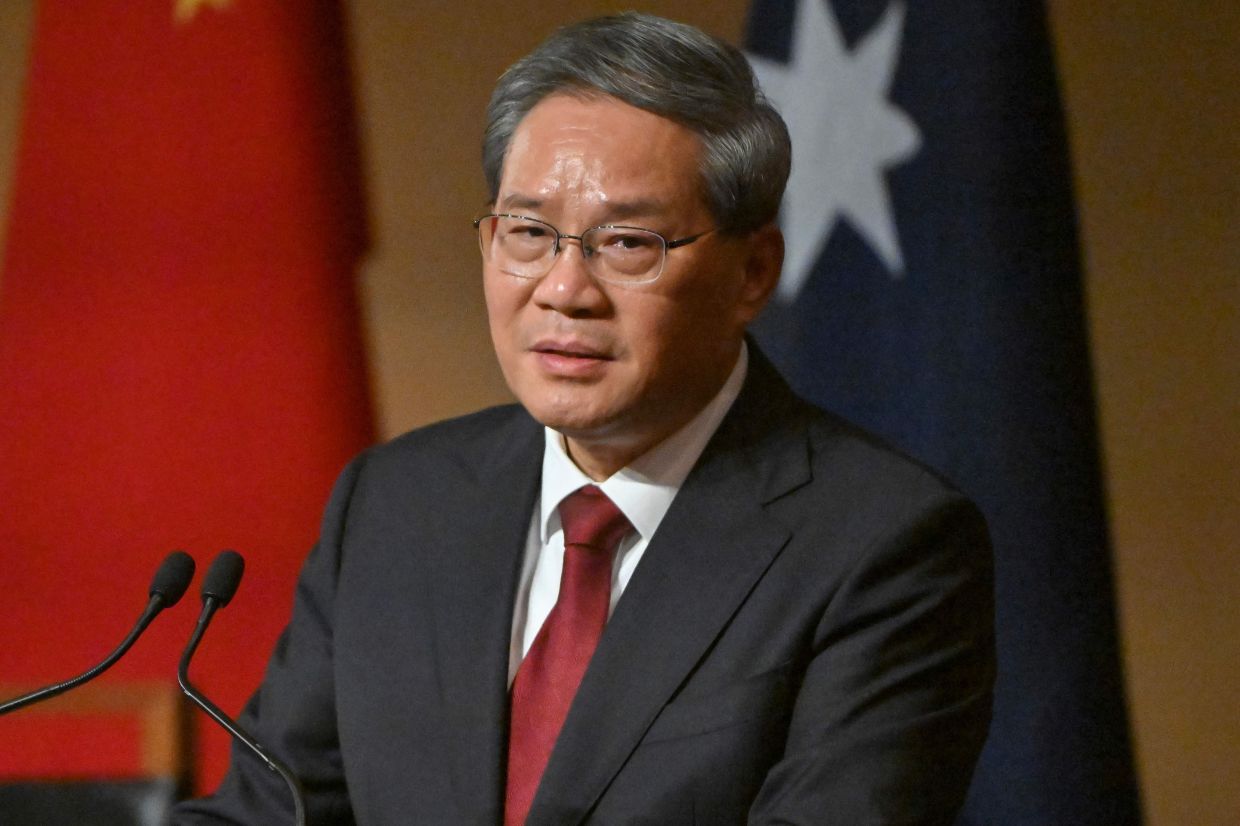 China says relations with Australia back 'on the right track' | The Star