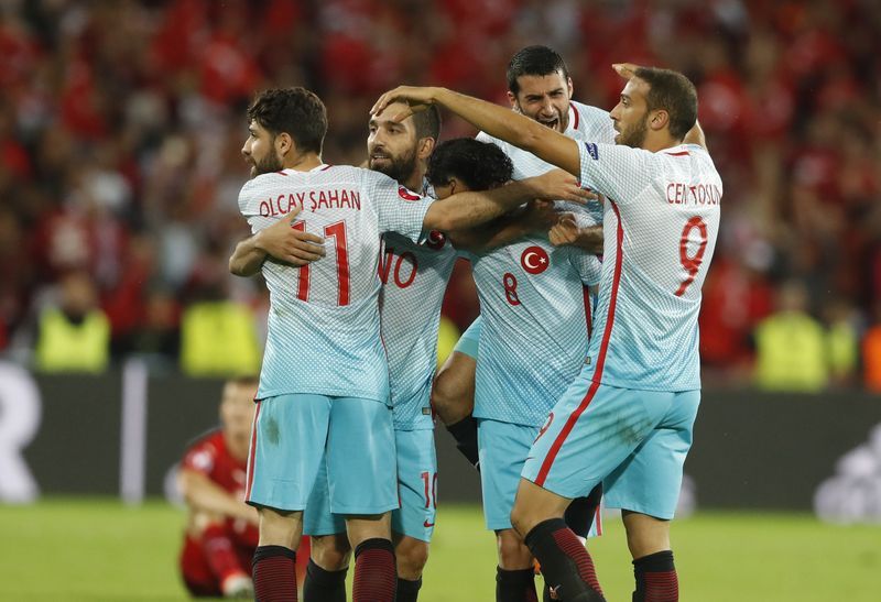 Football: Soccer-Turkey have advantage in battle with Czechs for ...