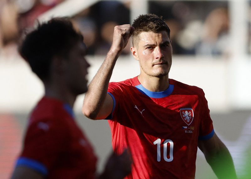 Mark Gleeson - Journalist Profile - Intelligent Relations