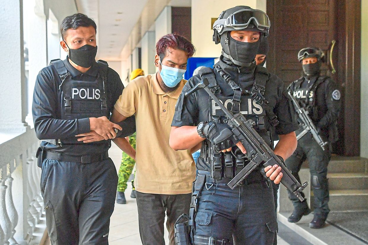 Five charged with activities linked to terrorist cell | The Star