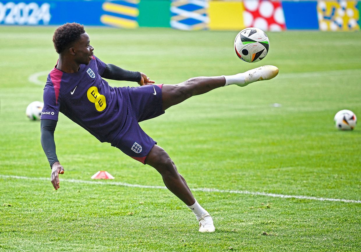 Football: Saka says he is not England’s leftback answer | The Star