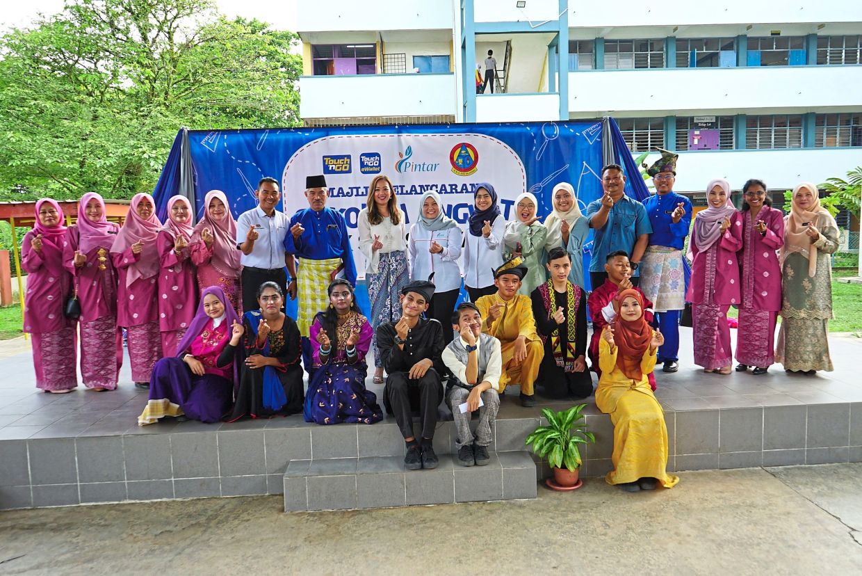 Business know-how for B40 students | The Star