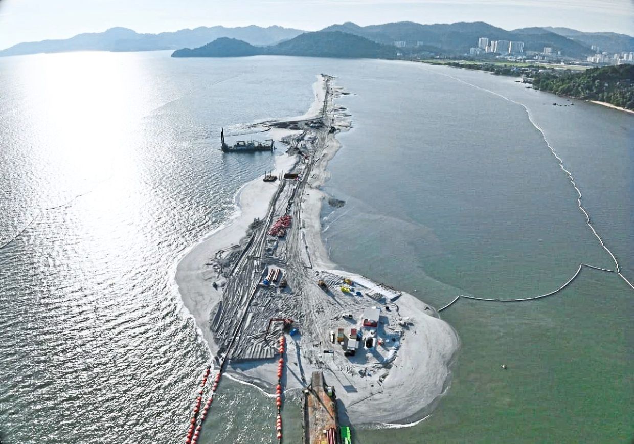 Silicon Island gets global credit | The Star