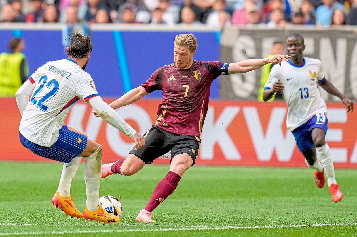 Football: Fitting finale | The Star