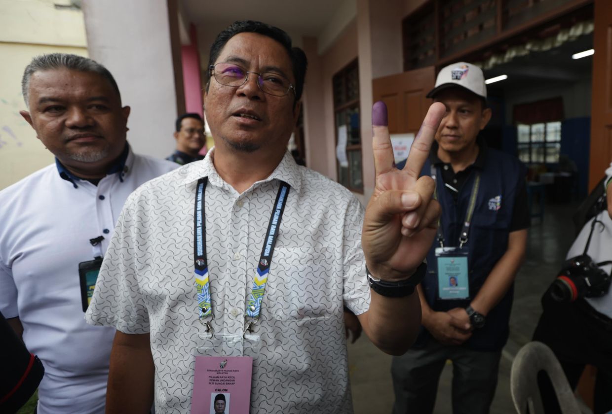 Photo Gallery: Voters cast ballots for Sg Bakap seat | The Star