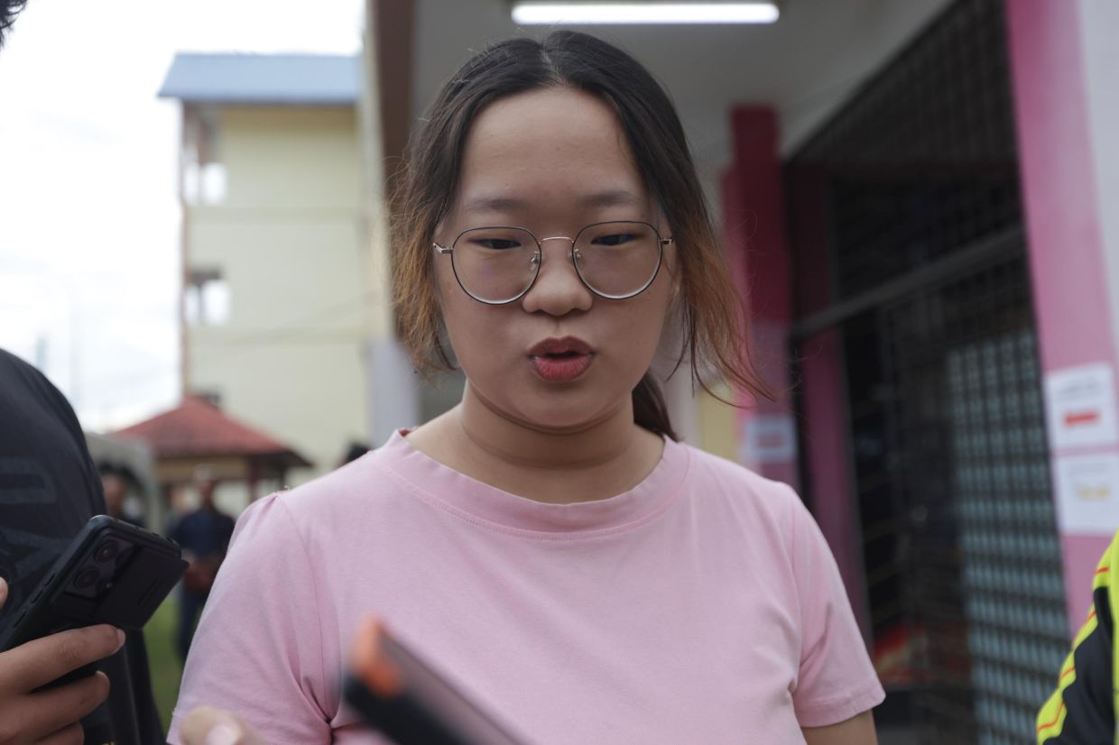 Photo Gallery: Voters cast ballots for Sg Bakap seat | The Star