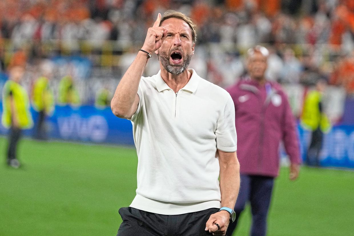 Football: Gareth’s gateway to glorious exit | The Star