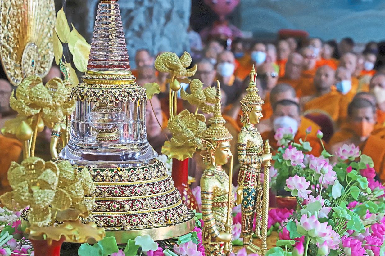 Thai Buddha relics gifted to Kek Lok Si Temple | The Star