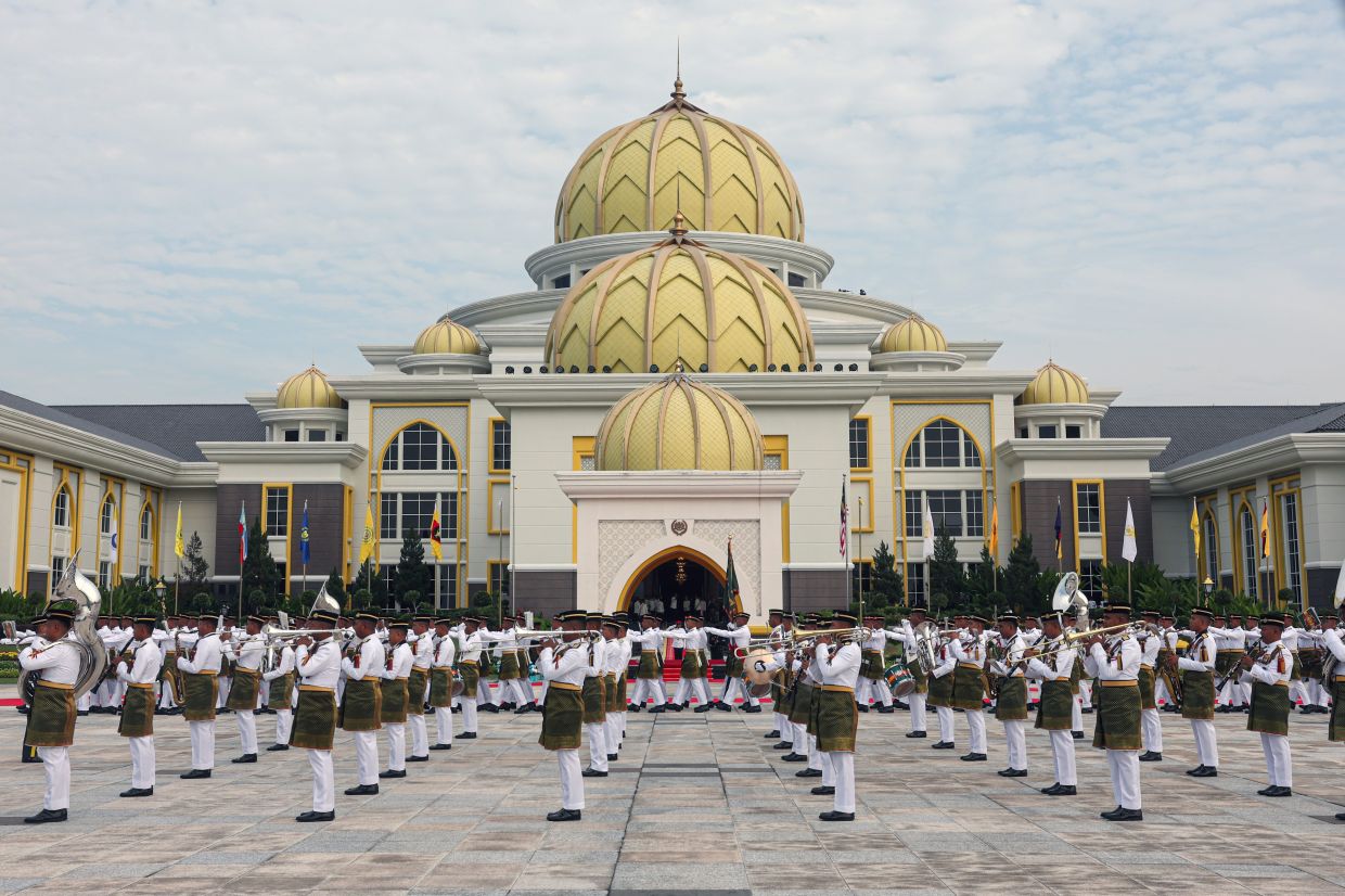 ‘Daulat Tuanku!’ rings across the nation | The Star