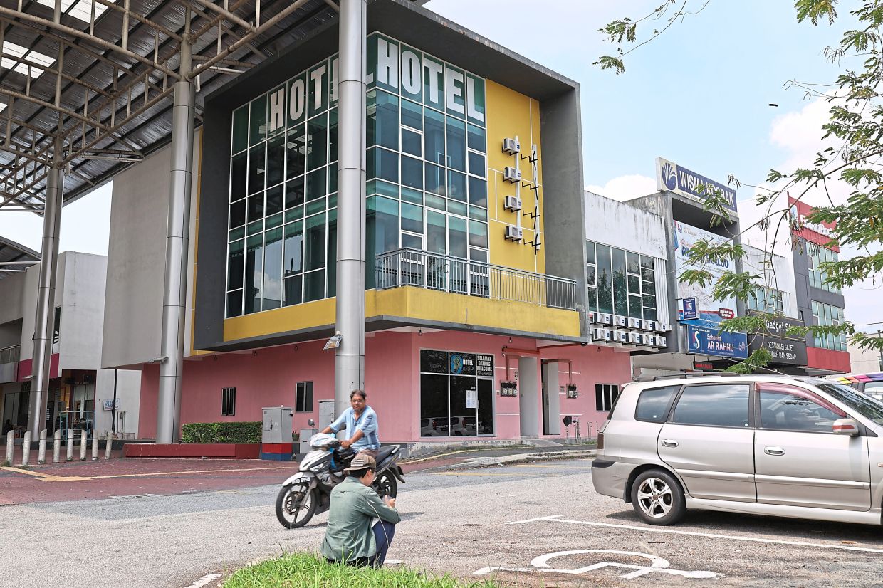 Residents of sleepy town stunned by hotel rescue raid | The Star