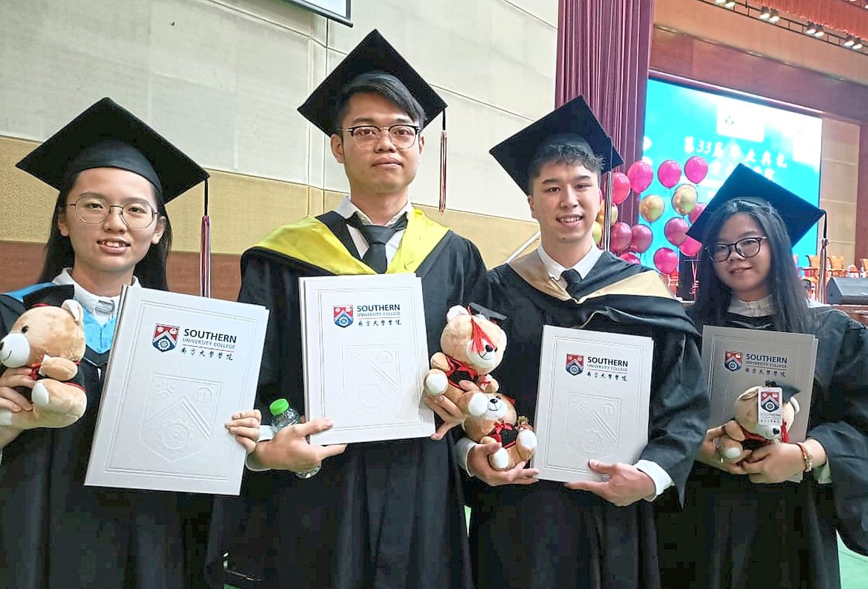 Grad recognised for Orang Seletar work | The Star