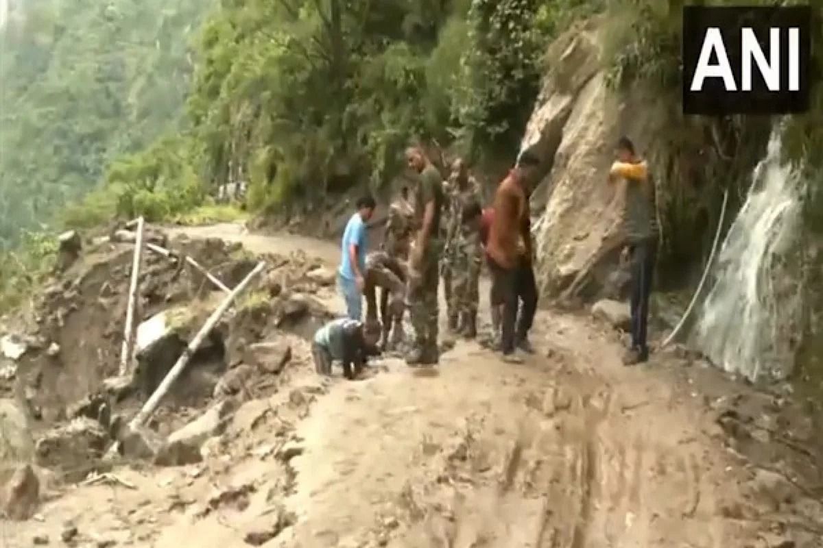 Himachal cloudburst: 53 people still missing, six bodies recovered so ...