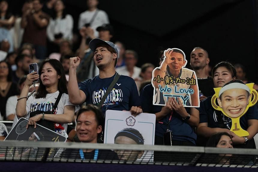 Olympic badminton spectator dragged from arena for holding up ‘Taiwan ...