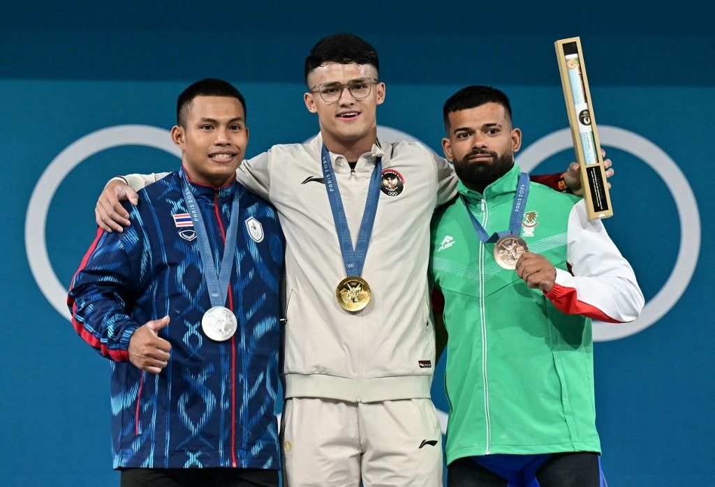 Weightlifter Rizki Juniansyah wins Indonesia's second gold at Paris ...