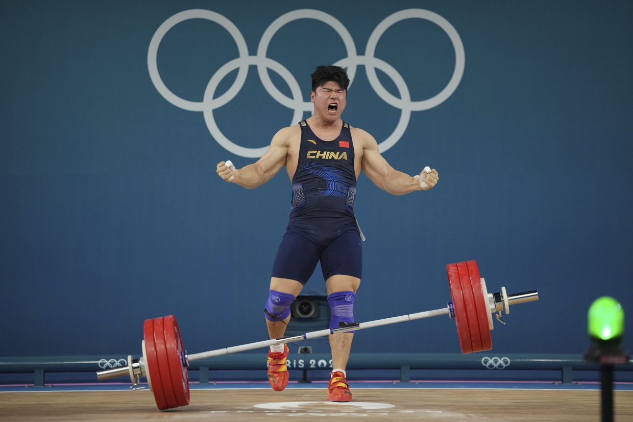 Liu Huanhua wins China's fourth weightlifting gold at the Paris ...