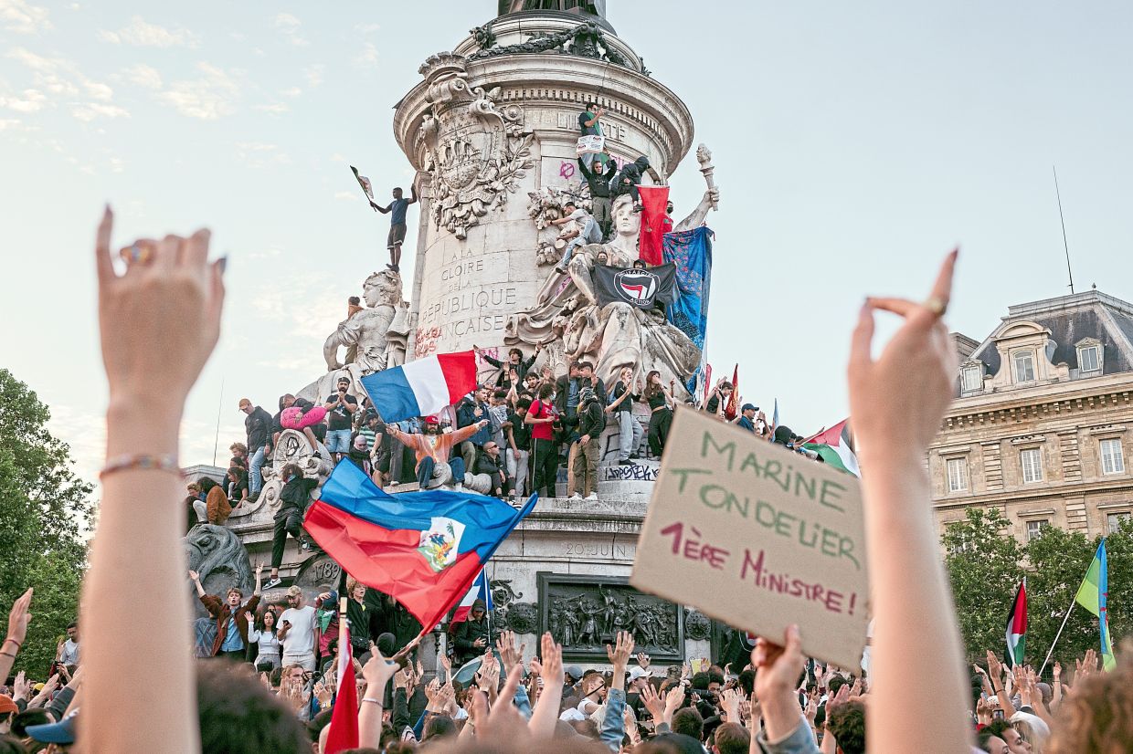 French power shifts to parliament | The Star