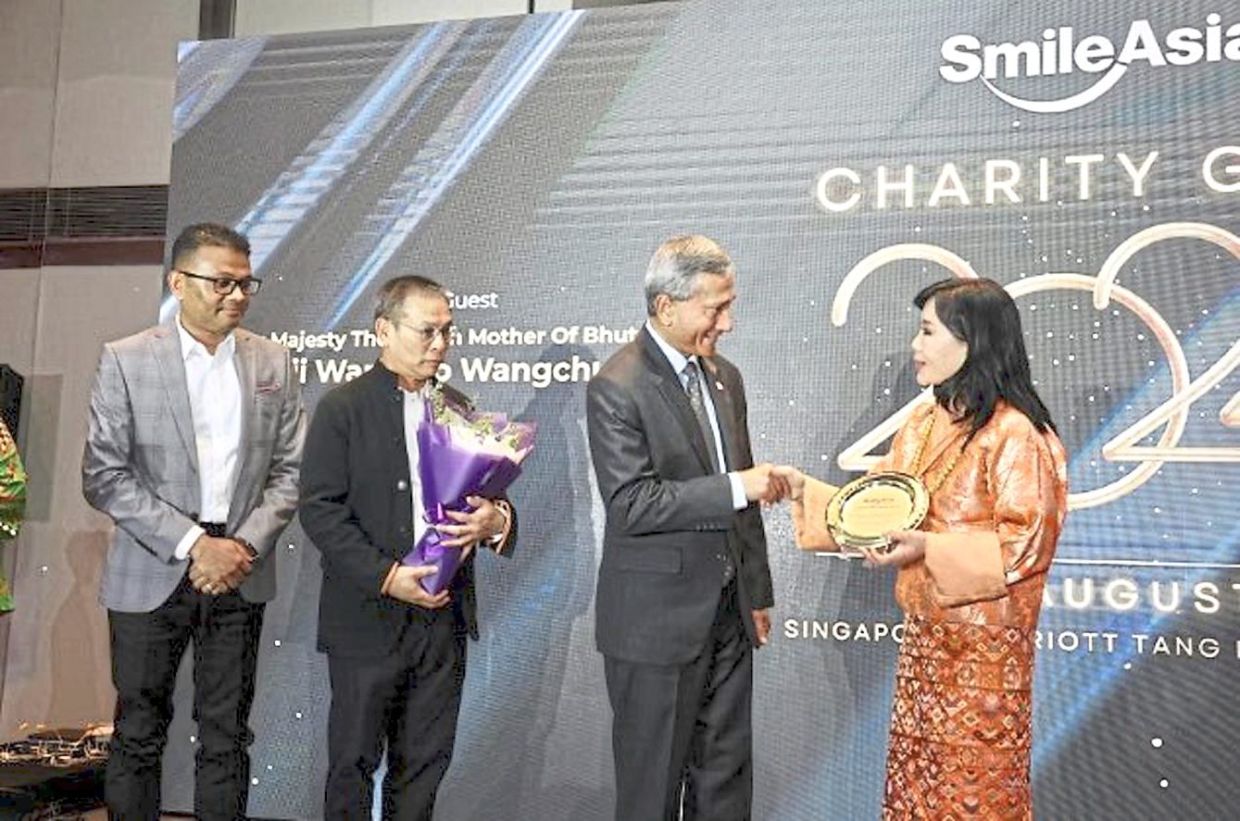 Queen Mother receives inaugural Smile Asia award | The Star