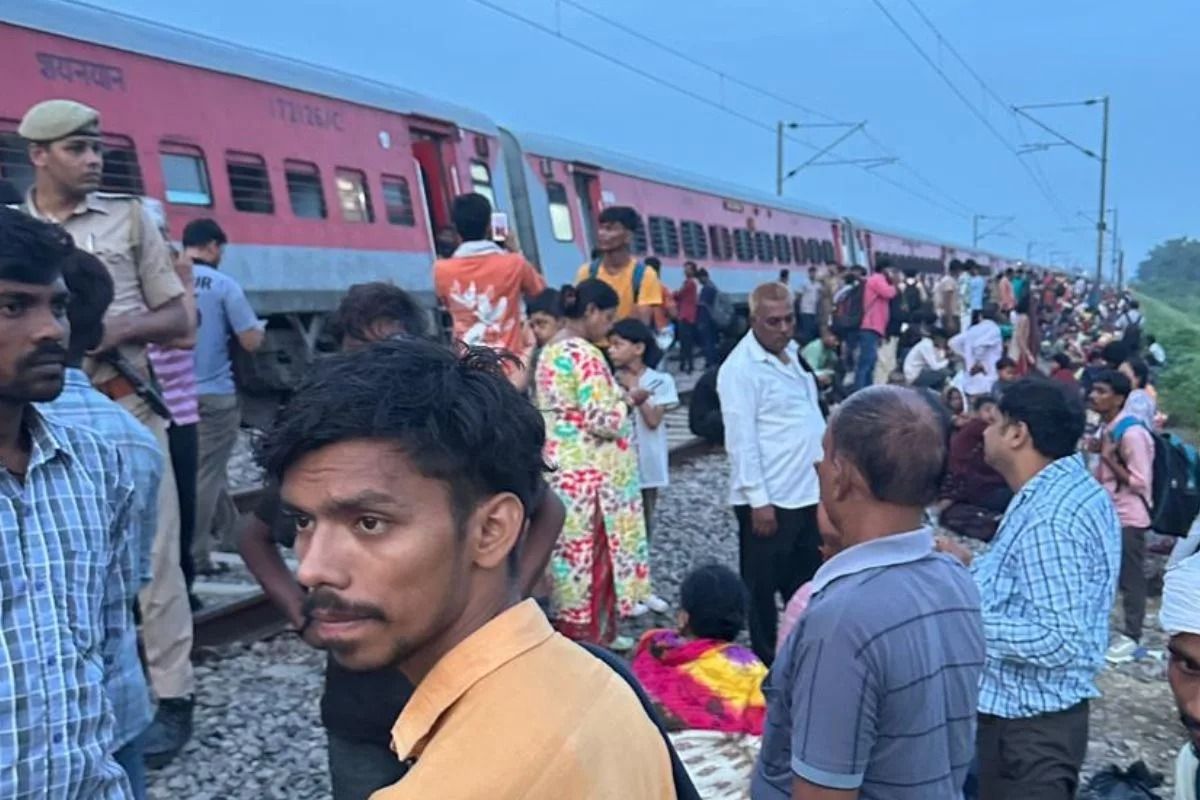 India's Sabarmati Express gets derailed near Kanpur; no casualty | The Star