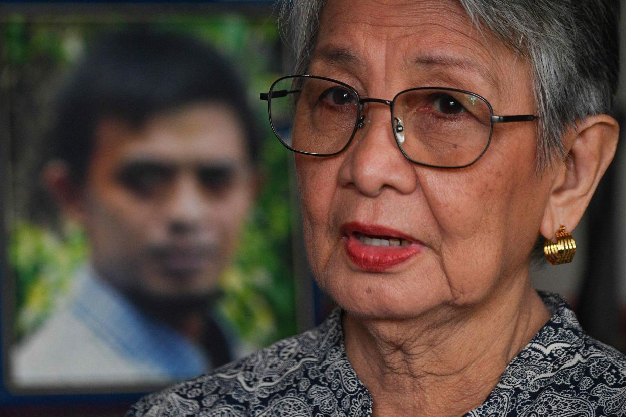 Filipino mother's search for missing son in the spotlight | The Star