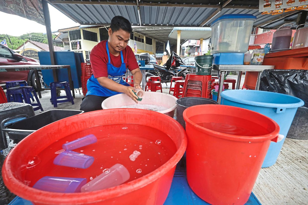 Reduce water usage, people urged | The Star