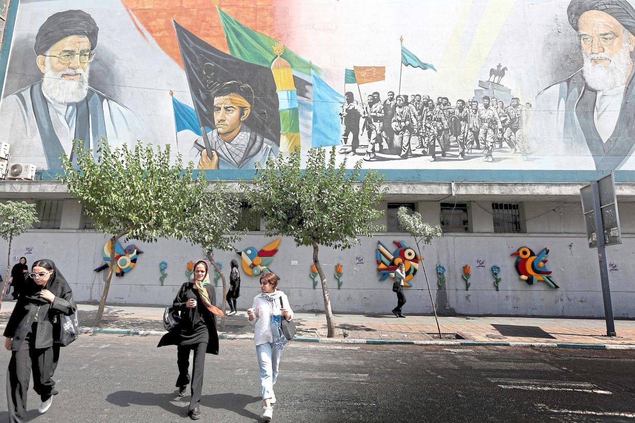Iran’s Gen Z still waits for revolution | The Star