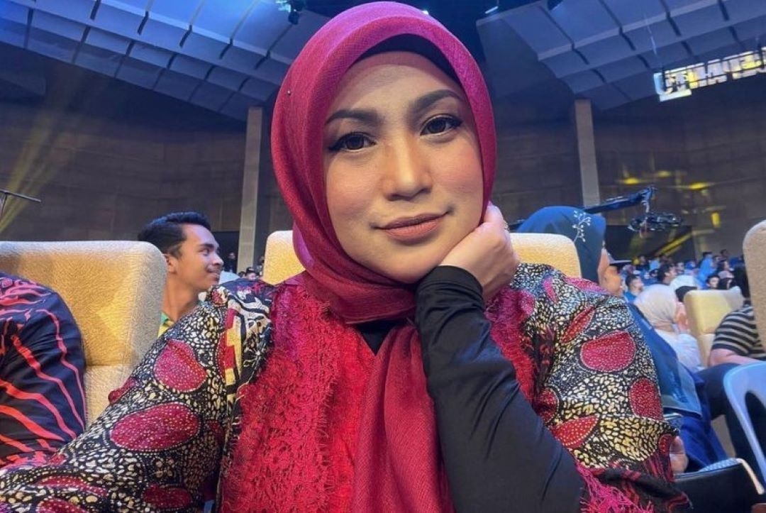 Singer Ezlynn Ariffin, who helped hubby find 2nd wife, says polygamy ...