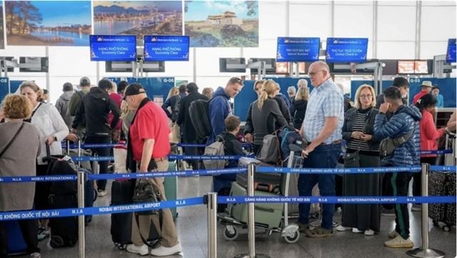 International passenger volume via Vietnam airports sees strong growth ...