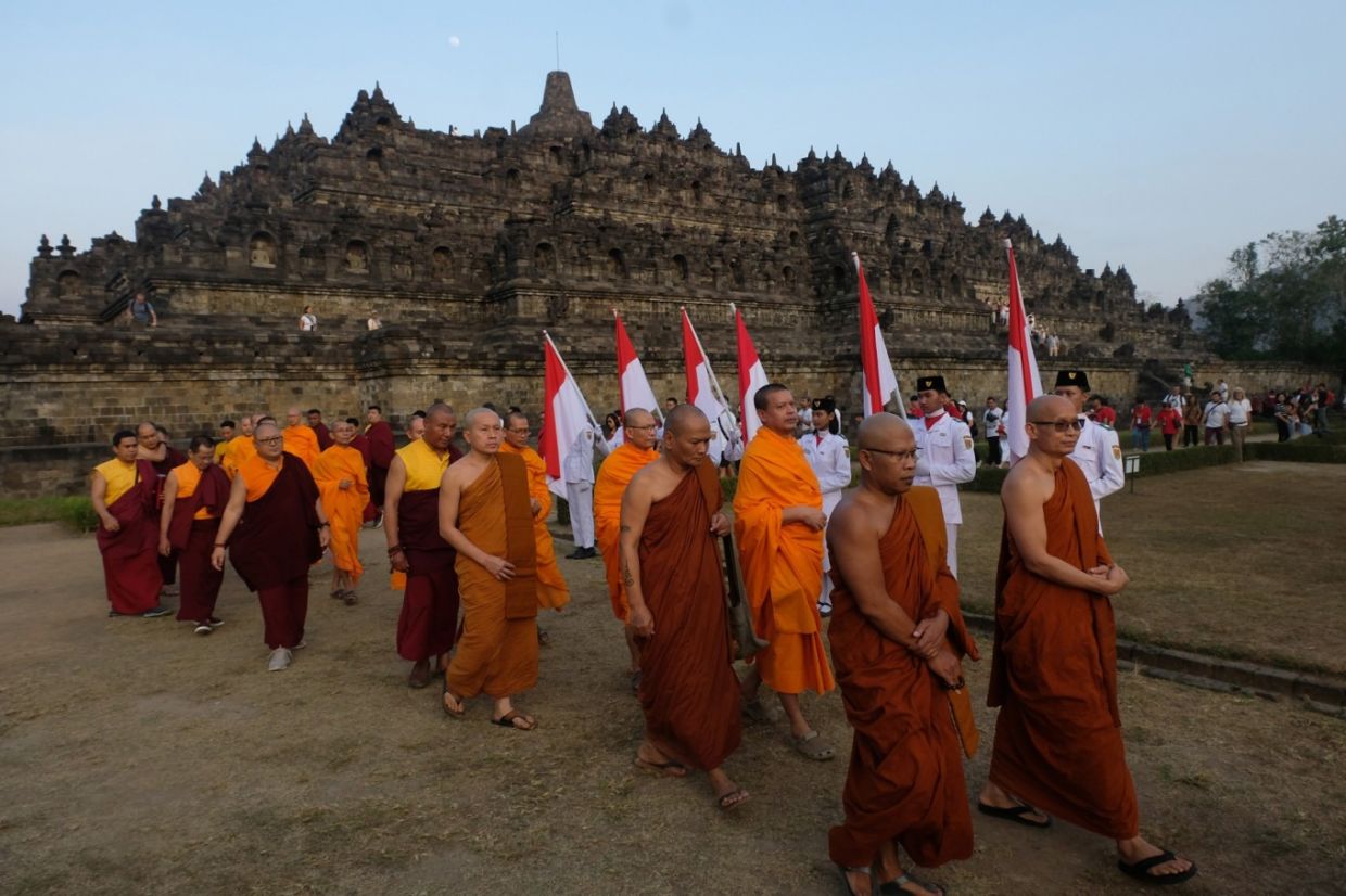 Govt to launch new study on authenticity of Borobudur’s ‘chattra’ | The ...