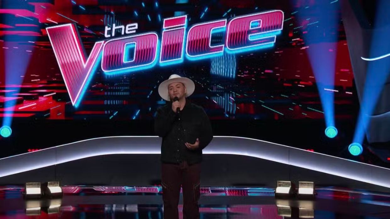 Filipino singer Sofronio Vasquez wows ‘The Voice’ US coaches, gets four ...