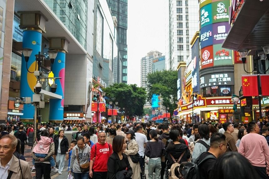 Big crowds during China’s national day holidays, but more spending not ...