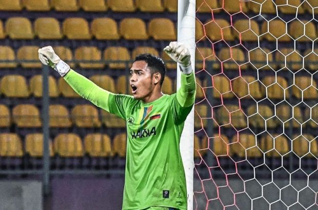 Football: Selangor keeper Azim makes Pau go wow to earn first call-up ...