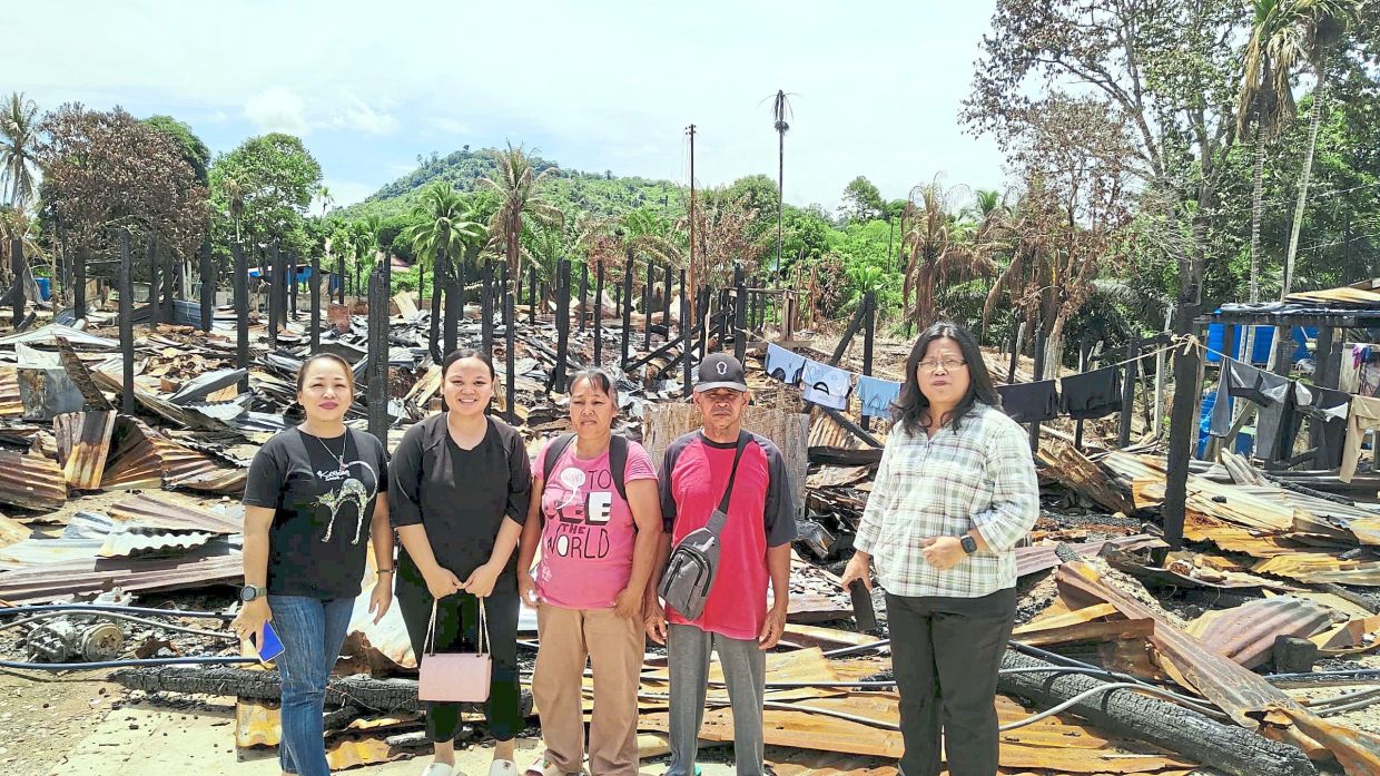 Villagers keep student’s dream alive after fire | The Star