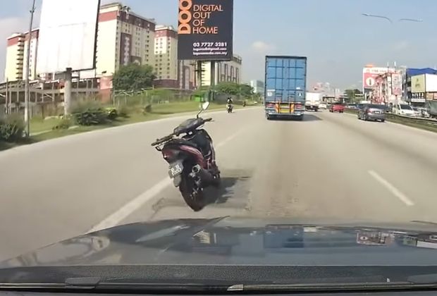 QuickCheck: Was a riderless motorcycle travelling along the Federal ...