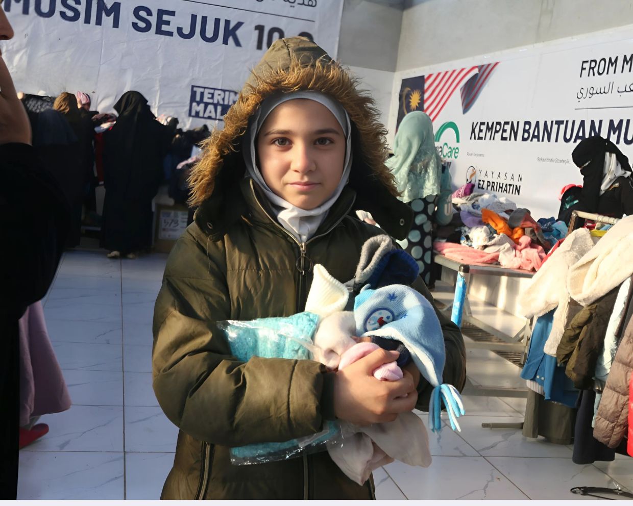 Malaysians doing good for the world - 'Warm Their Winter' project for ...