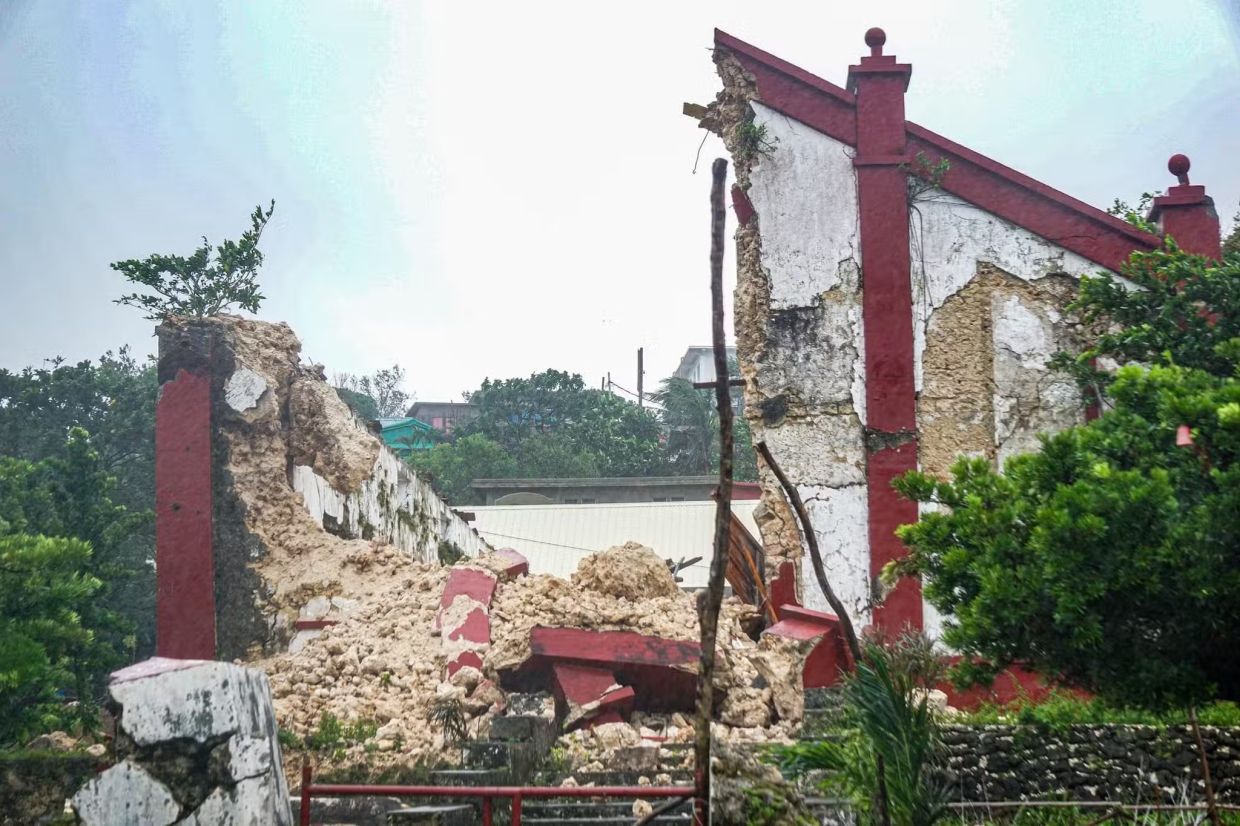 Typhoon Leon leaves trail of damage in Batanes, Philippines | The Star