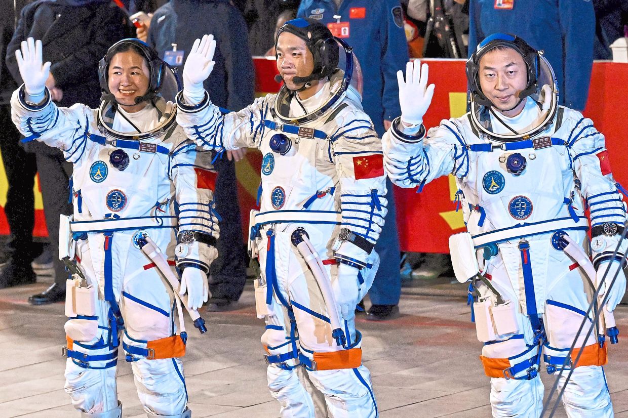 New crew joins Tiangong | The Star