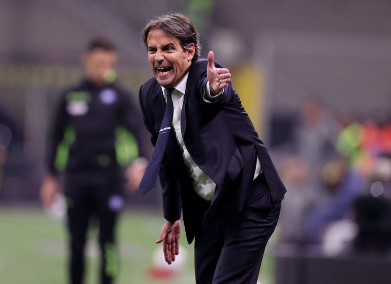 Football: Soccer-Inter will fight to keep possession against hungry ...
