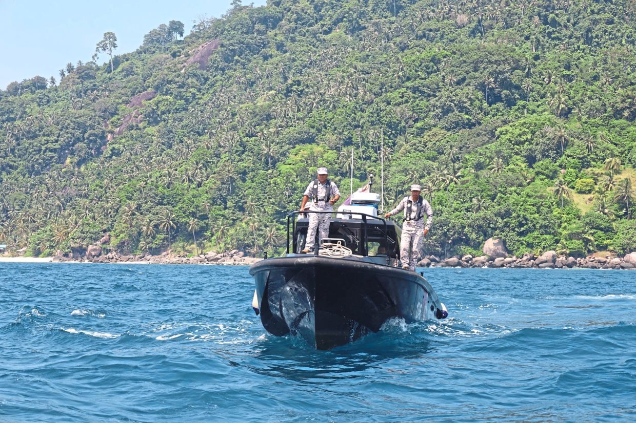 Brace for impact out at sea, urge authorities | The Star