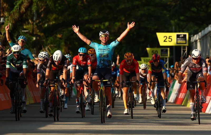 Cycling: Cycling- Briton Cavendish wins his final race in Singapore ...