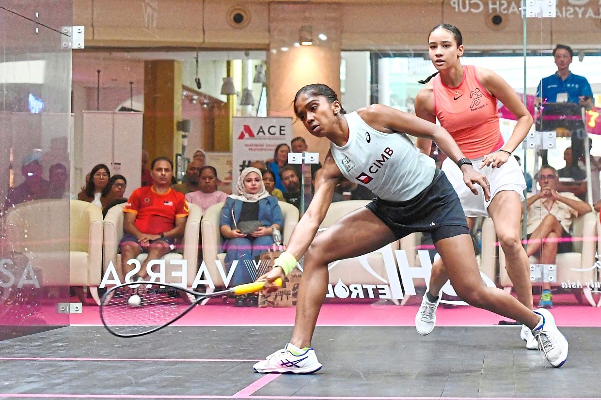 Squash: Twists ahead at the Curve | The Star