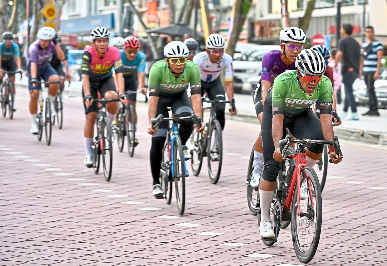 Locals claim victory at city council cycling event | The Star