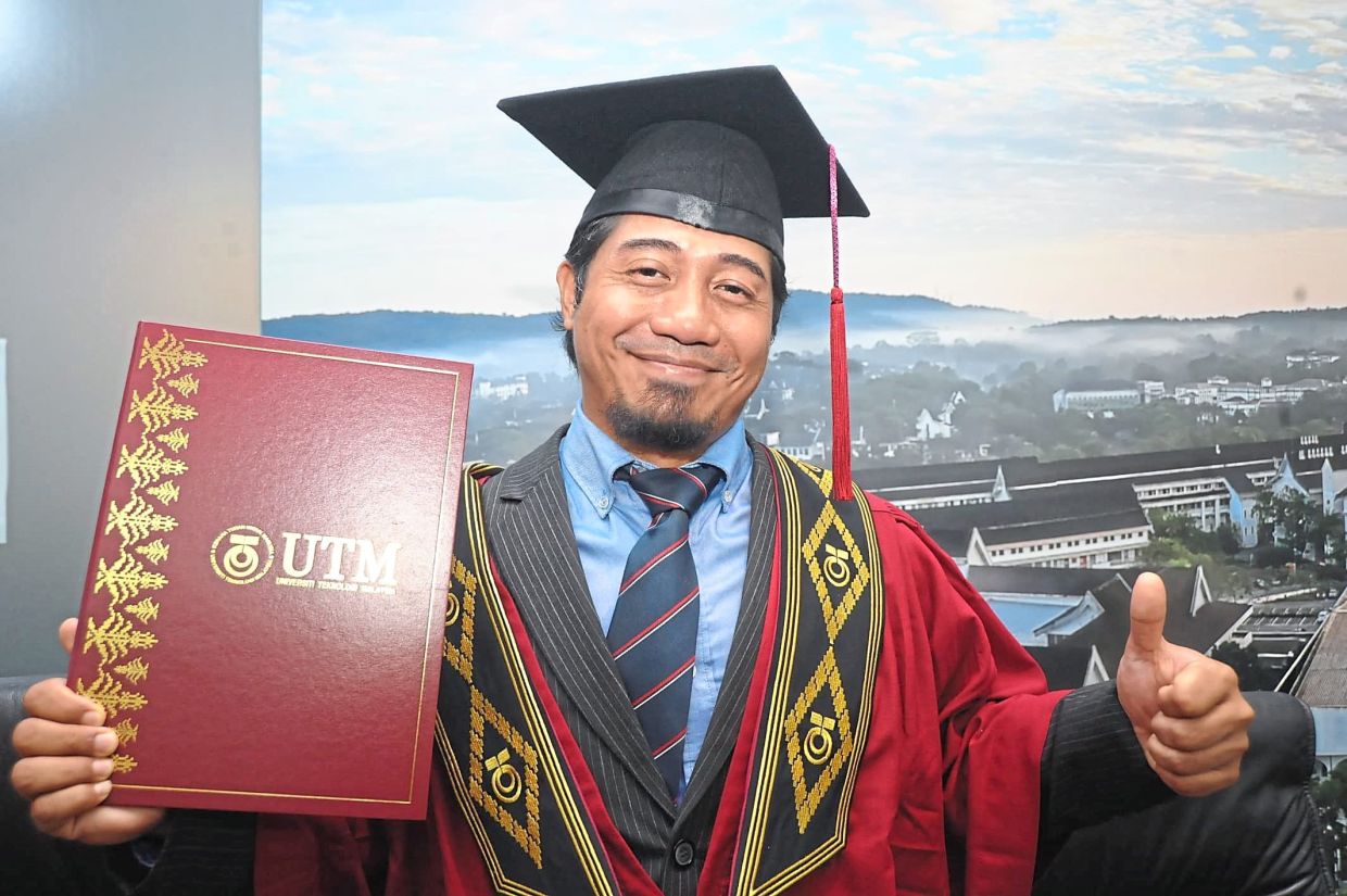 Juggling two jobs, a company, family and studies | The Star