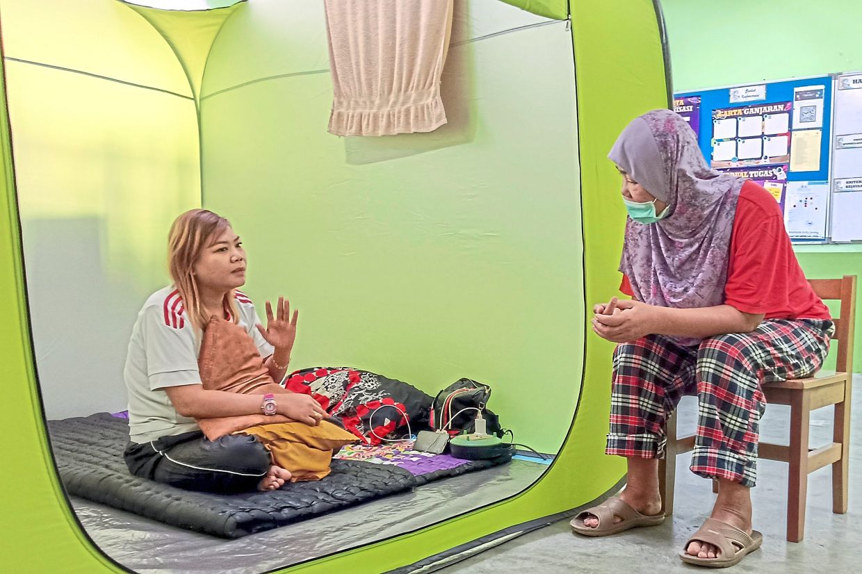 Flood hits Bukit Rambai residents’ homes | The Star