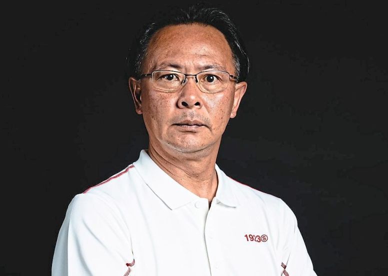 Football: Sounds like a scary Solo job, but Kim Swee will persist with ...