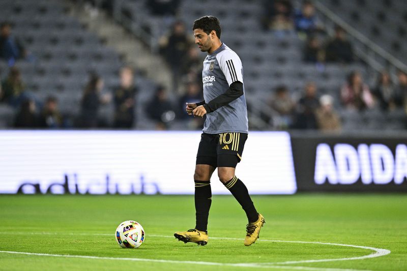 Football: LAFC decline '25 option on Carlos Vela; return possible | The ...