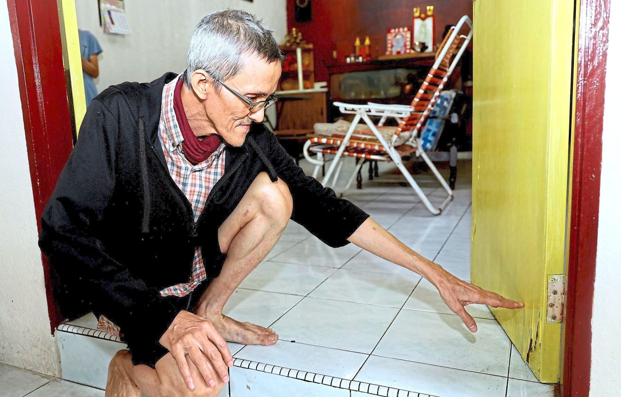 Pandamaran new village residents fed up with frequent floods | The Star