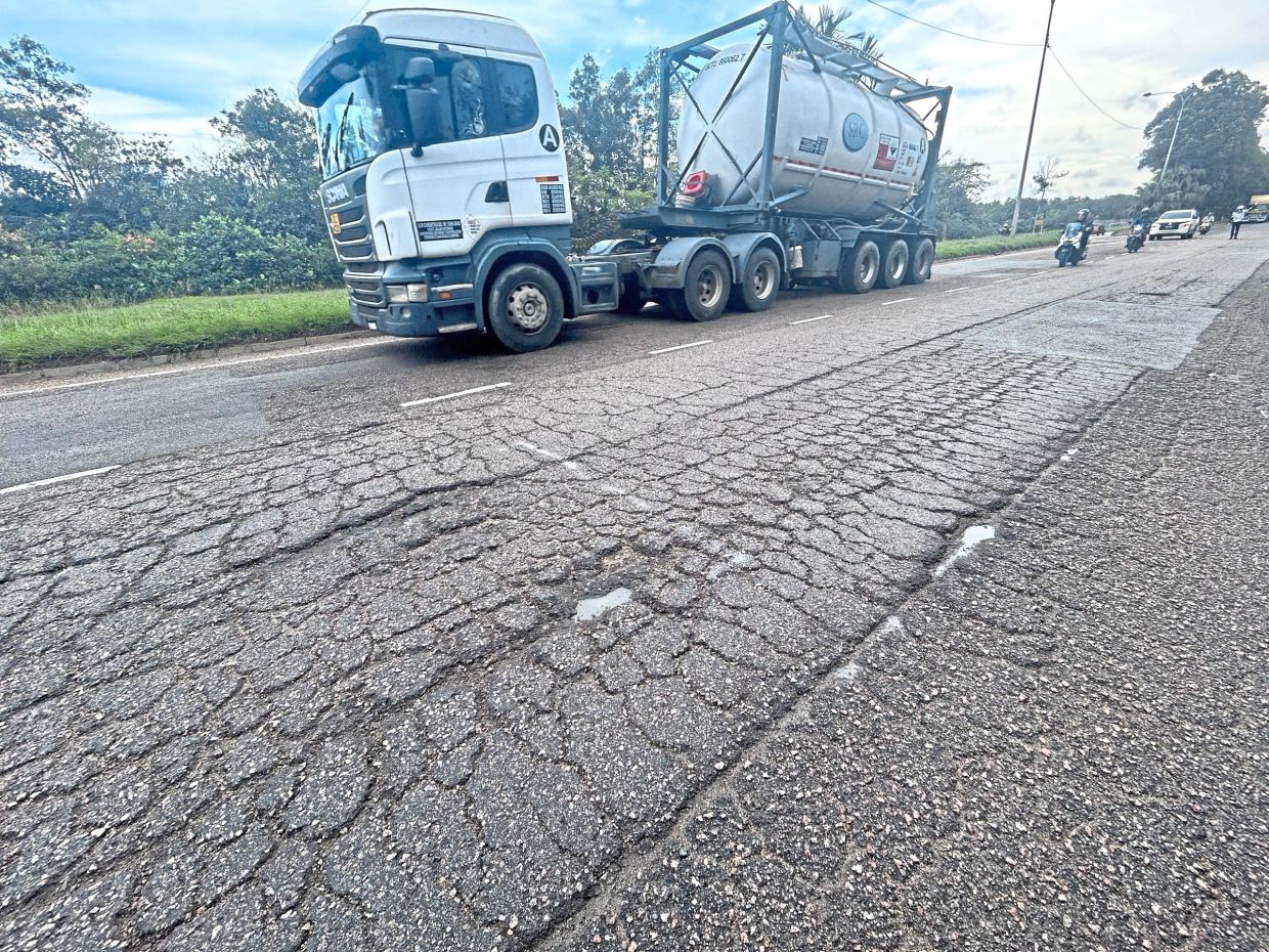 Johor sets up task force to oversee RM14mil Jalan Pekeliling road ...