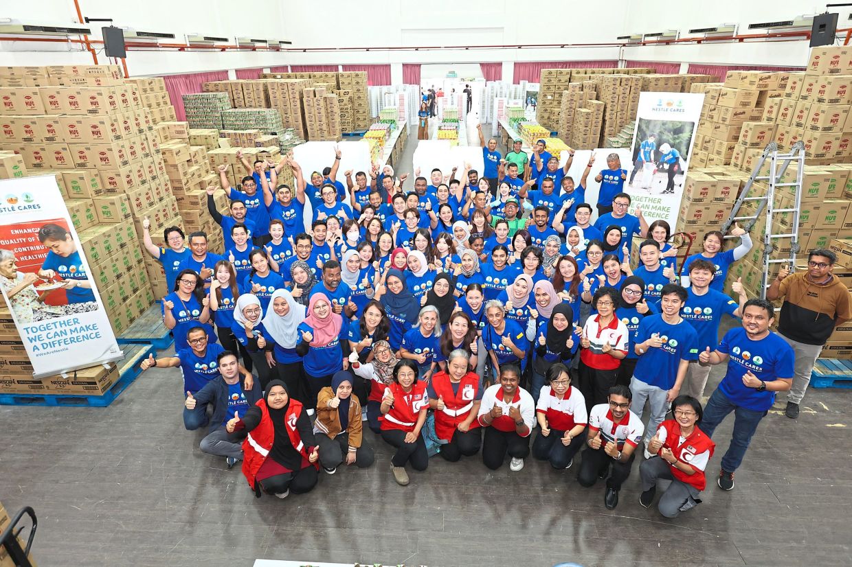 5,000 boxes of food aid head east | The Star